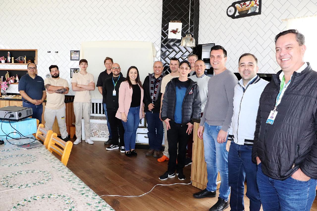 Prefeitura amplia parcerias e suporte as empresas - Prefeitura ...